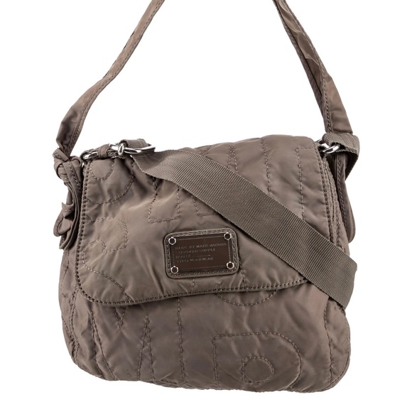 Marc By Marc Jacobs | Bags | Marc By Marc Jacobs Signature Tan Quilted ...